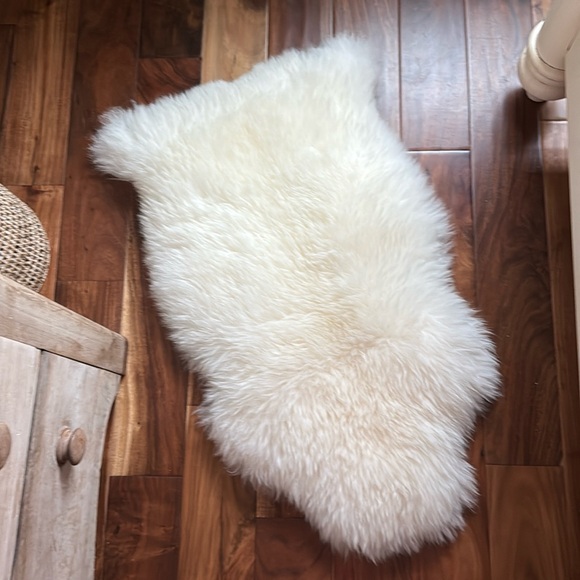 woolmark sheepskin | Other | Sheepskin Throwrug | Poshmark